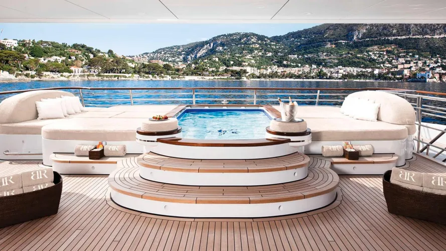 BATON ROUGE yacht for charter (Icon Yachts, 62.5m, 2010)